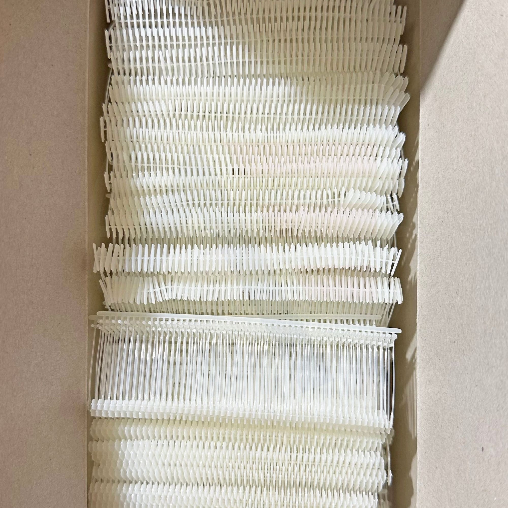 TAGS25mm 25mm Fine Tagging Pins Box – AE Sewing Machines